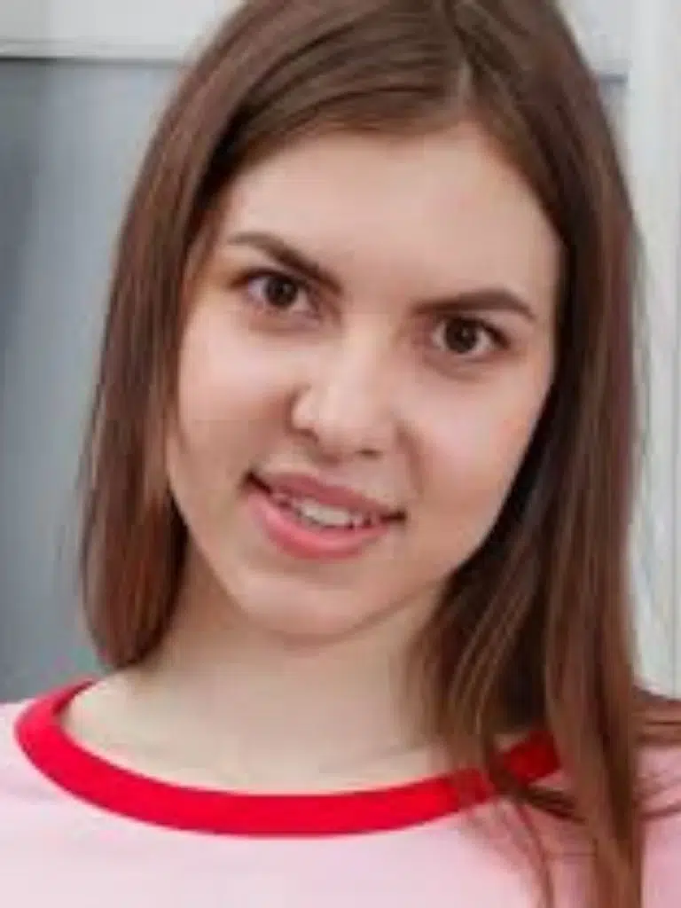 Alice Xo Biography: Wiki, Age, Career, Height, Weight, Husband, Net ...