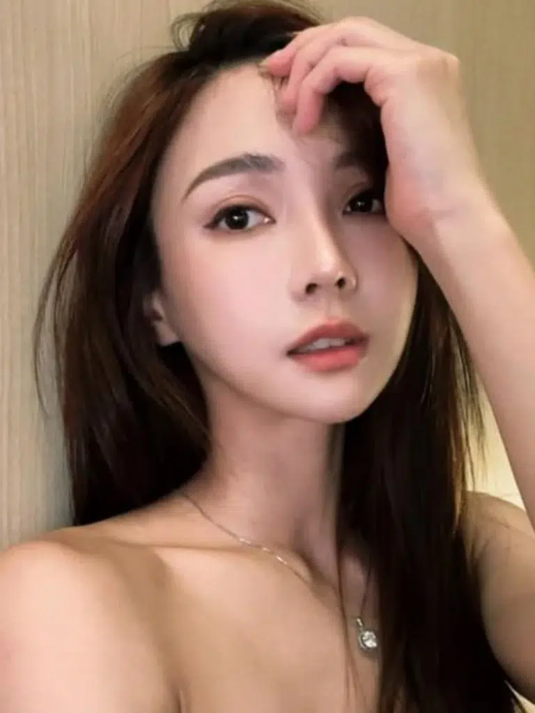 Alina Lin Biography: Wiki, Age, Career, Height, Weight, Boyfriend, Net ...