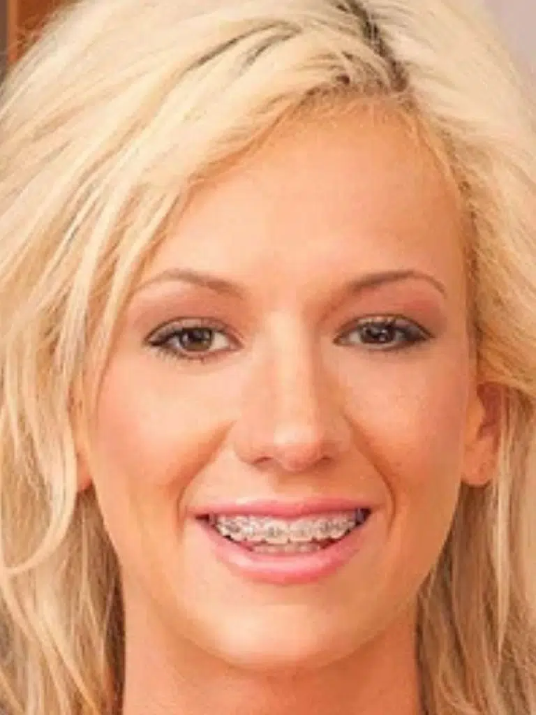 Kaylee Hilton Biography: Wiki, Age, Career, Height, Weight, Boyfriend ...