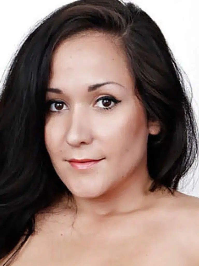 Britney Foster Biography: Wiki, Age, Career, Height, Weight, Husband ...